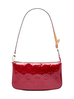 LOUIS VUITTON Monogram Vernis Pochette Accessories Shoulder Bag - Red