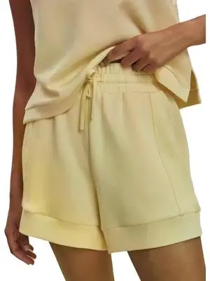 Varley Atrium High-rise Shorts - Yellow