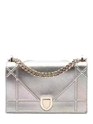 Dior 2017 Medium Metallic Calfskin Diorama Flap Crossbody Bag - Silver