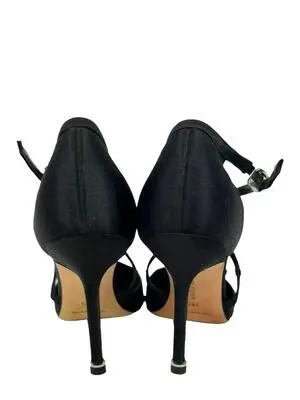 Manolo Blahnik Seneca Crystal-embellished Pumps - Black