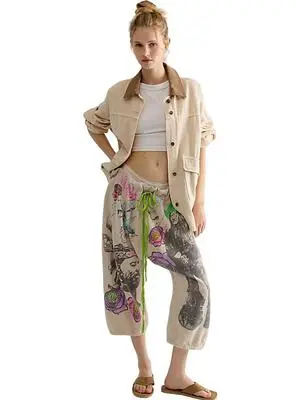 MAGNOLIA PEARL Willie Nelson Cali Sweat Capri Pants - Multicolor