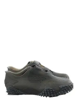 PUMA Round-toe Sneakers With Spiked Sole - Black