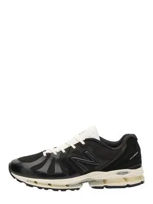 NEW BALANCE X Jjjjound 1890 Sneaker - Black