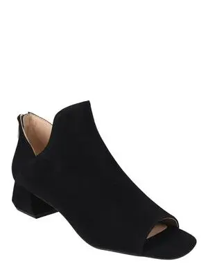 PELLE MODA Pelle Moda Vaneza Suede Open Toe Sandal