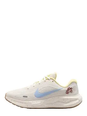 Nike Journey Run Athletic Sneakers - White