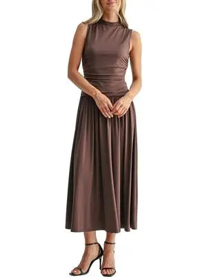 QUINCY MAE Ruched Mock Neck Fit & Flare Midi Dress - Brown