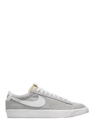 Nike Blazer Low Sneakers - Grey