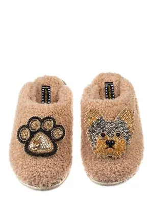 LAINES LONDON Teddy Towelling Slippers With Yorkie And Paw Brooches - Brown