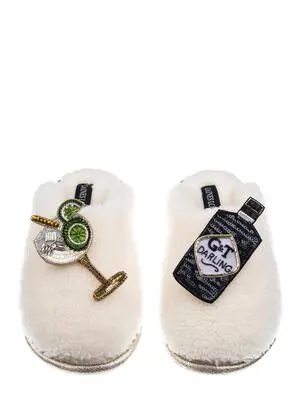 LAINES LONDON Teddy Slippers With Gin & Tonic Brooches - White