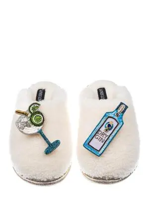 LAINES LONDON Teddy Closed Toe Slippers With Sapphire Cocktail And Gin Brooch - White