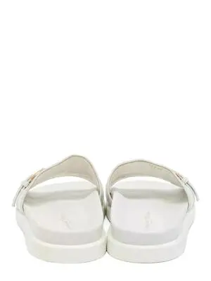 GIANVITO ROSSI Leather Bilbao Buckle Flat Sandals - White