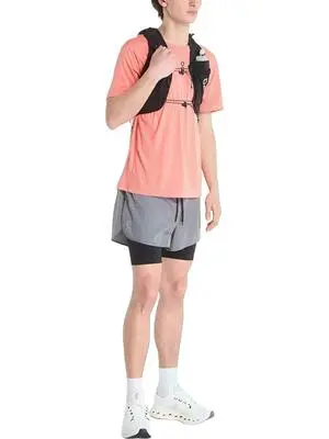 On Ultra Vest Pro - Black