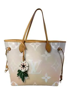 LOUIS VUITTON Monogram Giant Neverfull Tote Bag - Neutrals