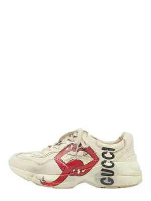 Gucci Rhyton Logo Print Sneakers - Neutrals