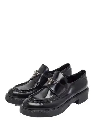 Prada Logo Plaque Loafers - Black