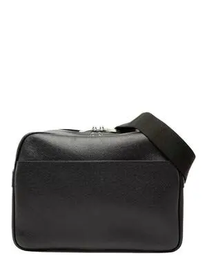 LOUIS VUITTON Taiga Leather Reporter Pm Crossbody Bag - Black