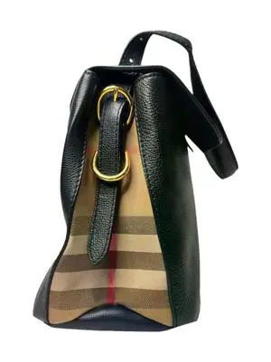 Burberry Medium Camberley Shoulder Bag - Black