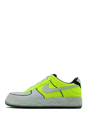 Nike Logo Perforated Toe-box Sneakers - Yellow