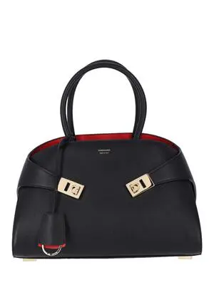 FERRAGAMO Calf Leather Shoulder Bag With Lamb Leather Lining - Black