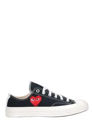 Play Comme Des Garcon Heart Low Top Sneakers - Black