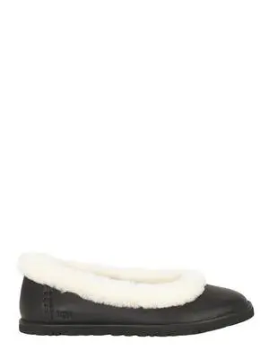 UGG Zora Leather Ballet Flat - Black