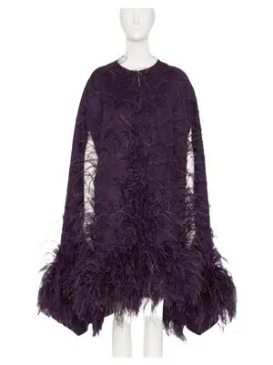 Valentino Garavani Feather Detailed Crewneck Cape - Black