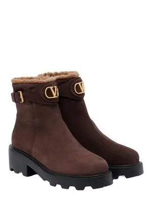 Valentino Garavani Vlogo Suede Ankle Boots - Brown