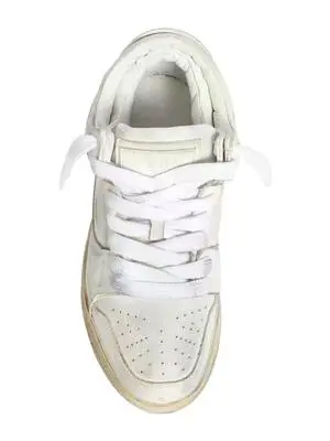 1989 STUDIO Distressed Effect Perforated Sneakers - White