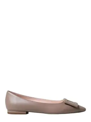 ROGER VIVIER Gommettine Pointed-toe Flat With Logo Resin Buckle - Beige