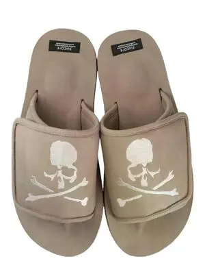 MASTERMIND WORLD X Suicoke Slides - Neutrals