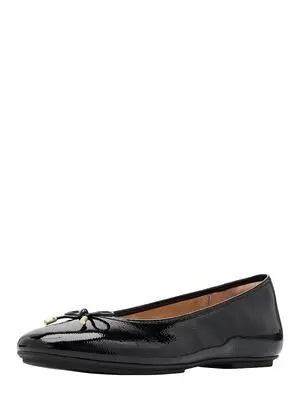 FITFLOP FitFlop Delicato Bow Textured Patent-Leather Ballet Flats