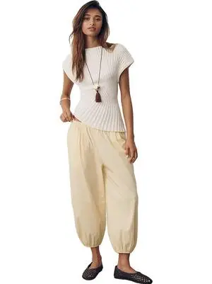 Daily Practice Cropped Bubble Pants - Cream