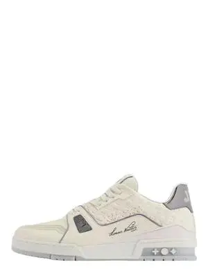 LOUIS VUITTON Trainer Sneaker - Grey