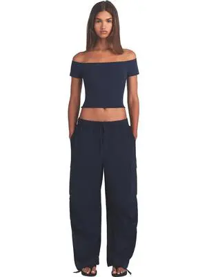 SKIMS Oversized Low Rise Cargo Pants In Woven Cotton - Navy