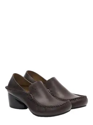 Loewe Oval Leather Loafer Pumps - Brown