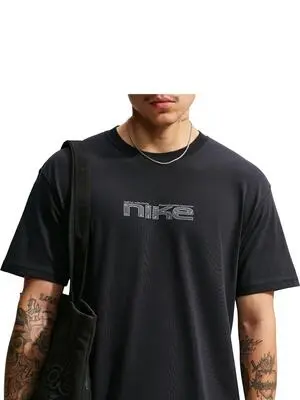 Nike T-shirt - Black