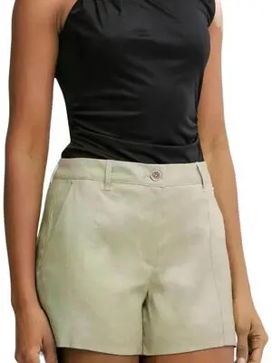 Guess Tailored Shorts With Logo Plaque - Neutrals