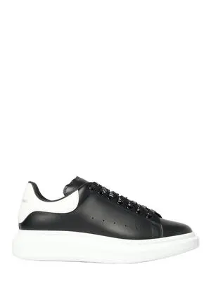 Alexander McQueen Oversize Calf Leather Sneakers With Suede Insert And Chunky Sole Black