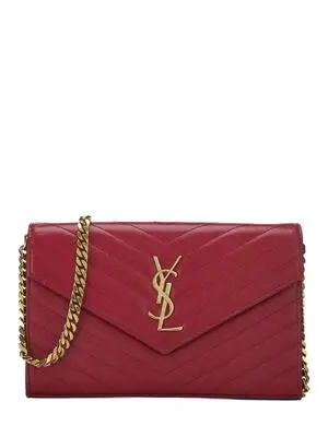 Saint Laurent Grainy Monogram Wallet On Chain - Red