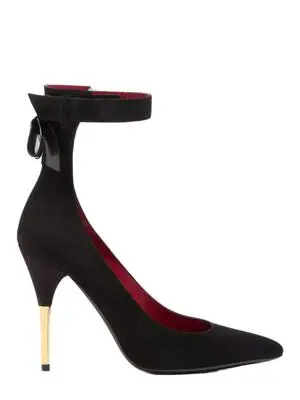 Valentino Garavani Valentino Garavani Fatale Suede Pumps 105mm Black