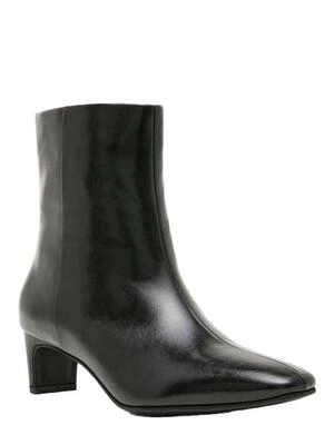 Blondo Serra Waterproof Ankle Bootie - Black Smooth