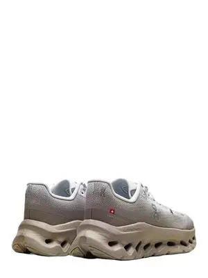 On Cloudtilt Sneakers - Neutrals