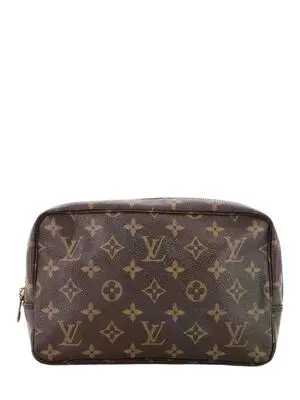 LOUIS VUITTON Monogram Canvas Toiletry Pouch 23 - Brown