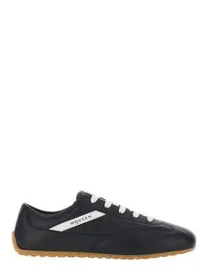Alexander McQueen Sneakers With Contrast Detail - Multicolor