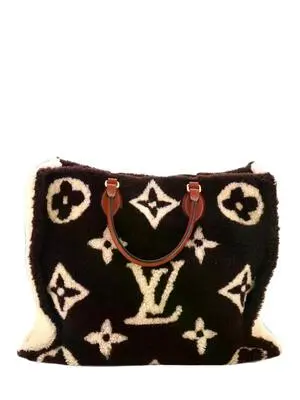 LOUIS VUITTON Onthego Monogram Giant Teddy Fleece Gm Tote Bag - Brown