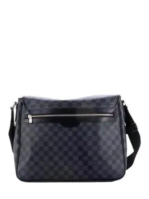LOUIS VUITTON Damier Graphite Gm Messenger Bag - Black