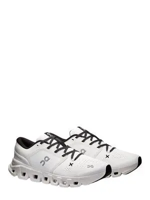 On X Training Shoe - White/black