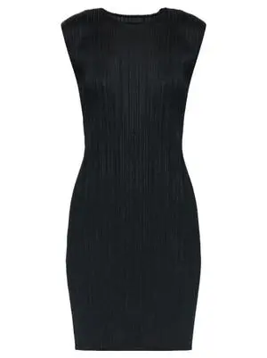 Issey Miyake Sleeveless Round Neck Pleated Dress - Black