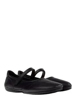 Camper Right Nina Mary Jane Flat - Black