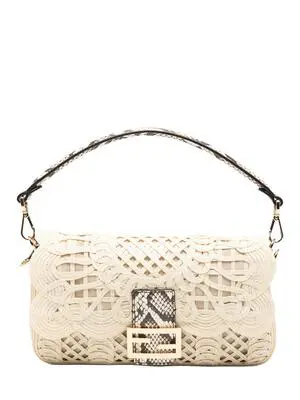 Fendi Baguette Shoulder Bag With Artisan Detailing - Beigerocci